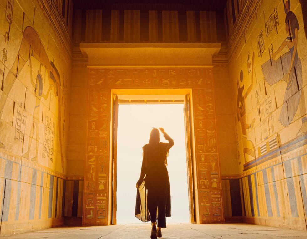 Transformational Alchemy: Cleopatra's Beauty Secrets - The Modern ...